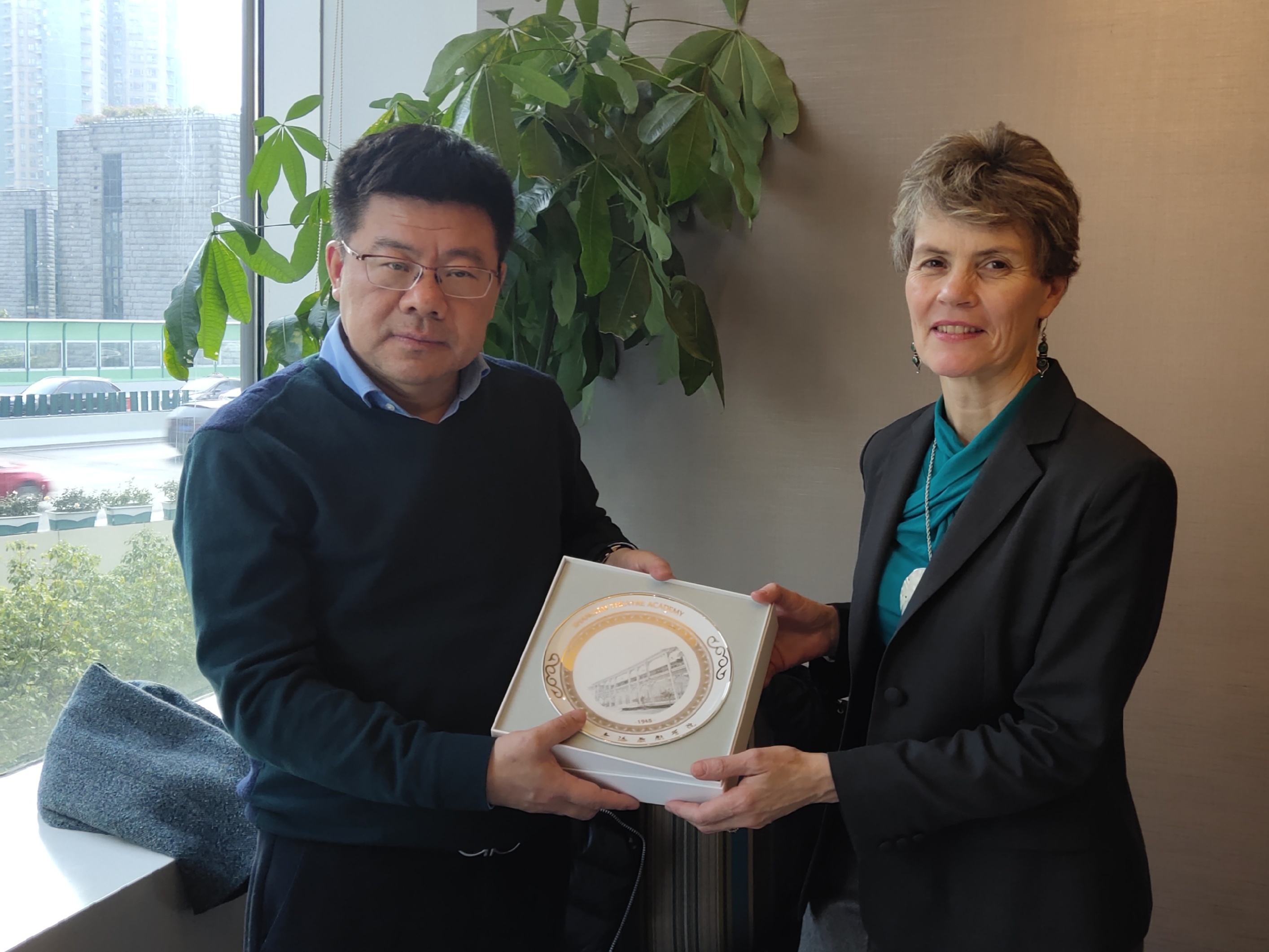 英国皇家威尔士音乐戏剧学院代表团访问上海戏剧学院